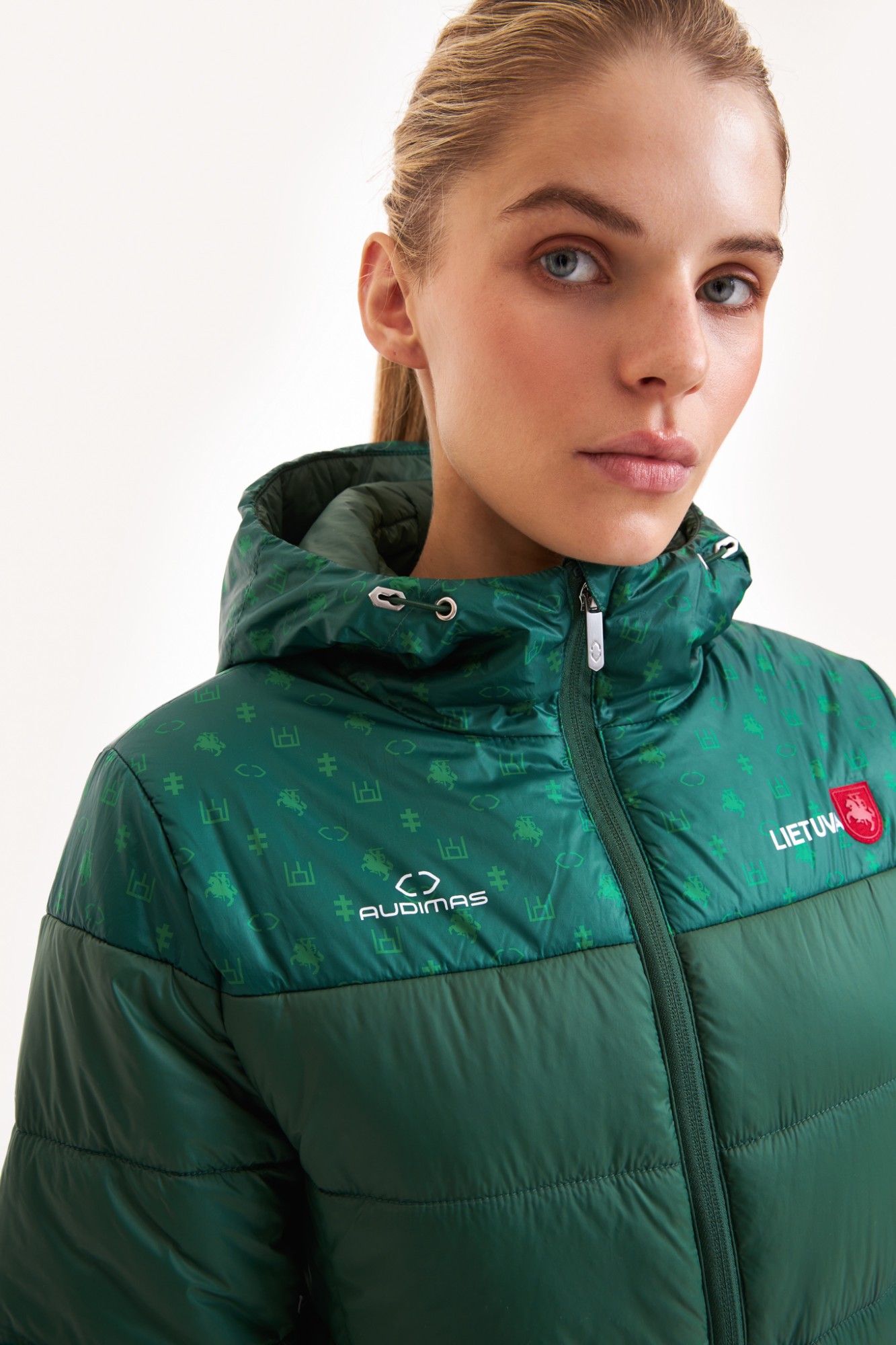 Striukė su sintetiniu pašiltinimu | Audimas